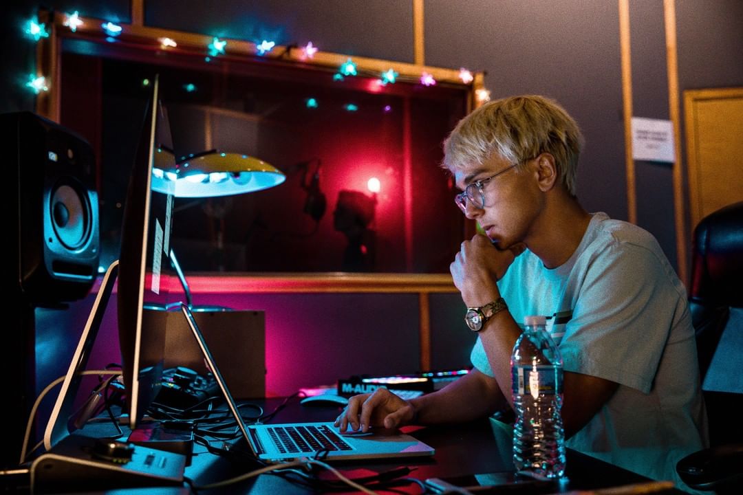 Pluko Lets Loose On Charming Single "The Lovely One"